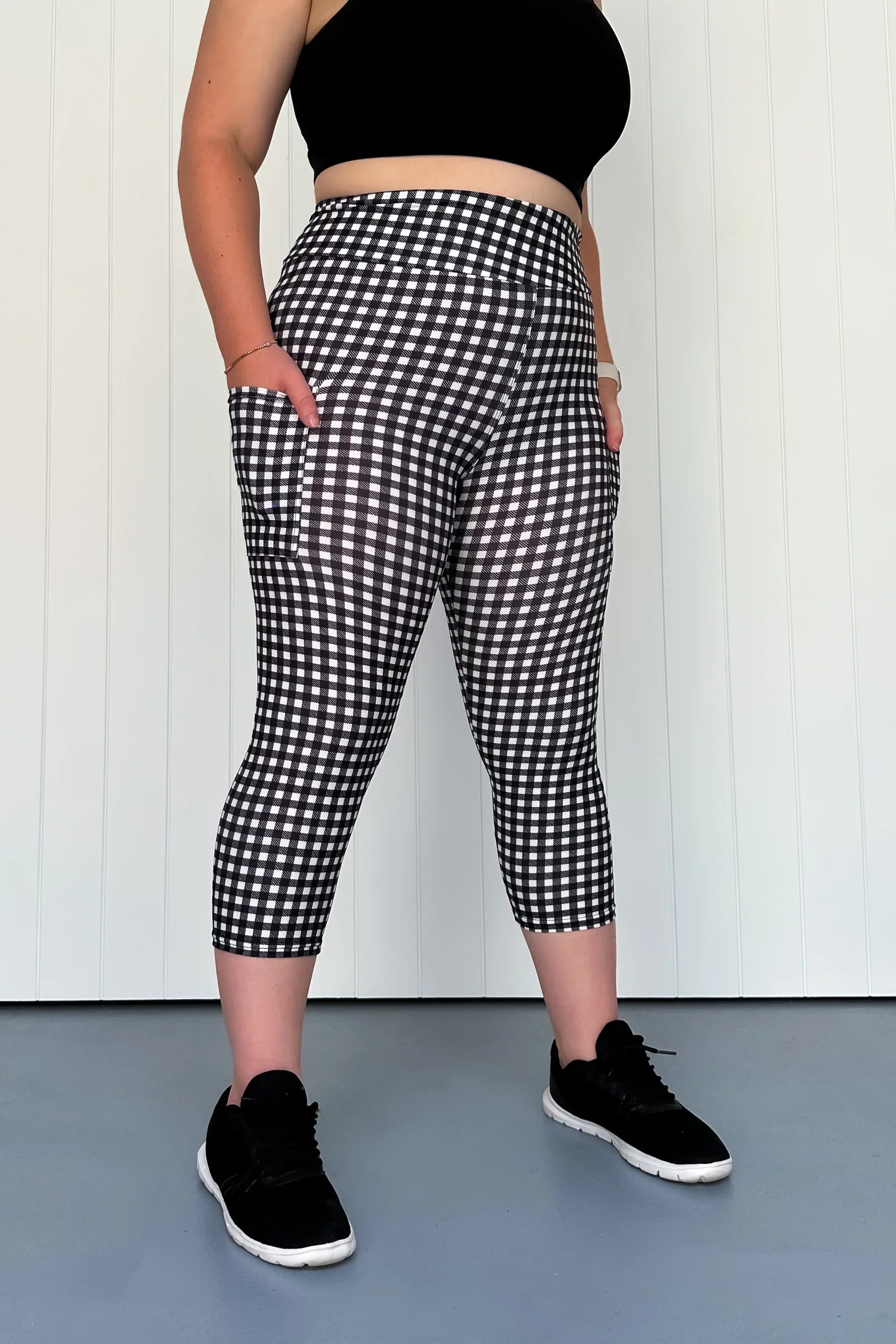 Checkered Capri Leggings - Plus Size Leggings with Pockets – Pawlie